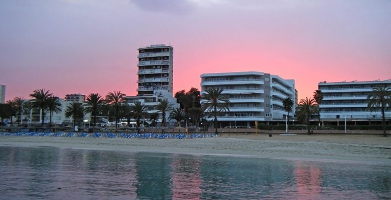Accessible guide to Magaluf - Activities for people with low mobility